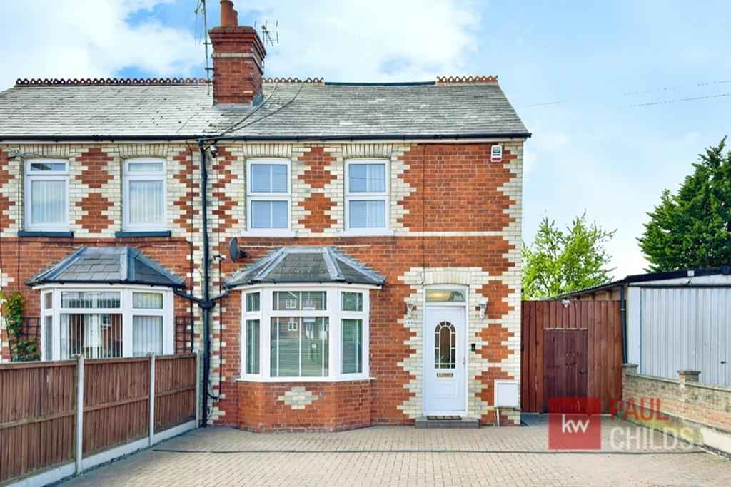 Whitley Wood Lane, Reading, RG2 3 bed semi-detached house for sale - £ ...
