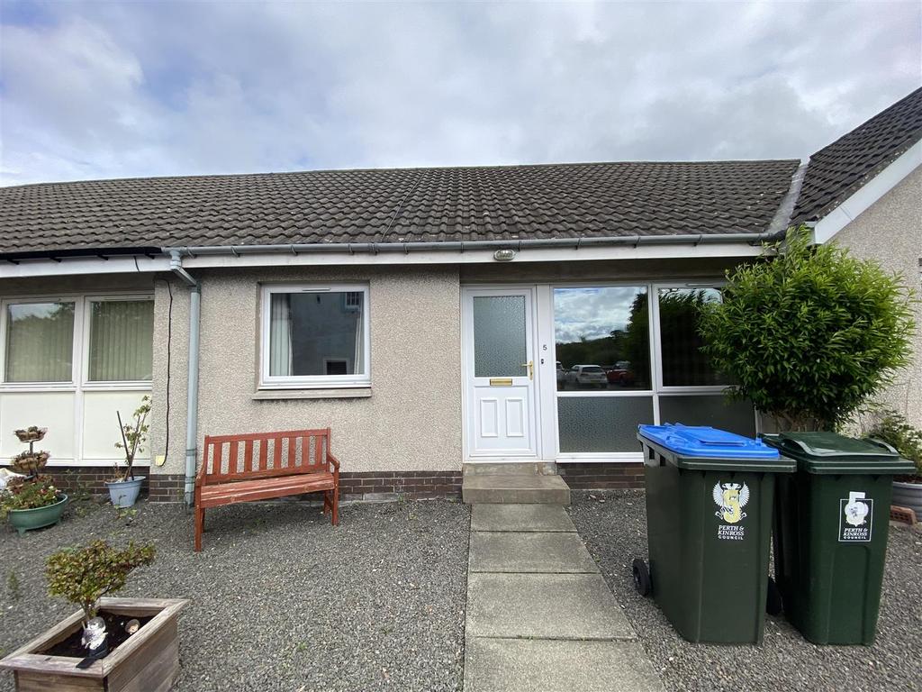 Pitheavlis Castle Gardens, Perth 1 bed bungalow - £625 pcm (£144 pw)