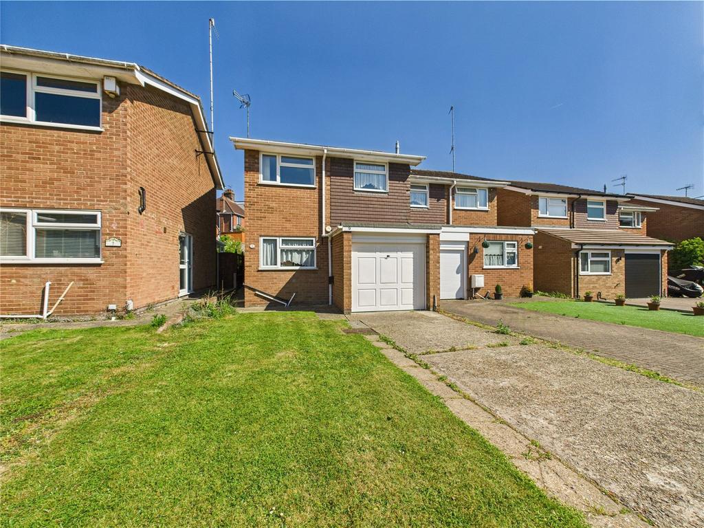 Bridgefield Close, Colchester, Essex... 3 bed semi-detached house for ...