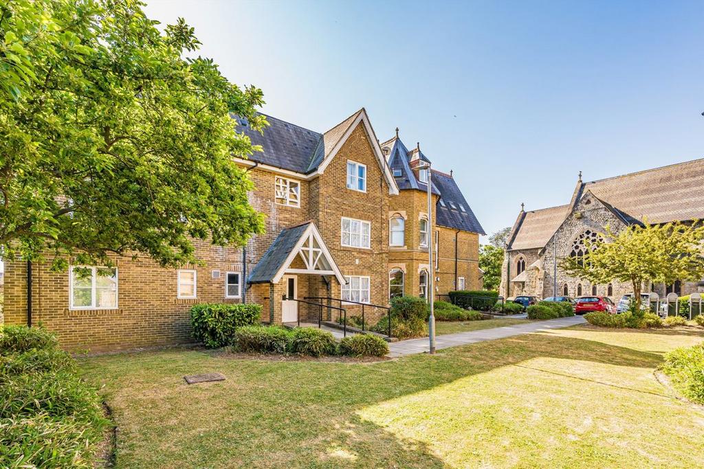 Church Close, Hounslow TW3 1 bed flat - £1,300 pcm (£300 pw)