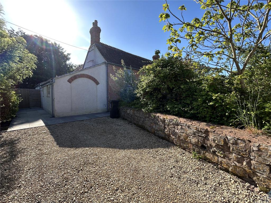Newport, Wrantage, Taunton, Somerset... 2 bed semi-detached house - £ ...