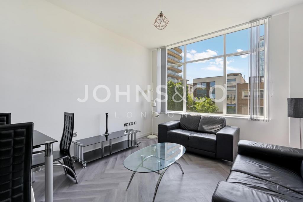 Great West Quarter, Brentford... 1 bed apartment - £1,599 pcm (£369 pw)