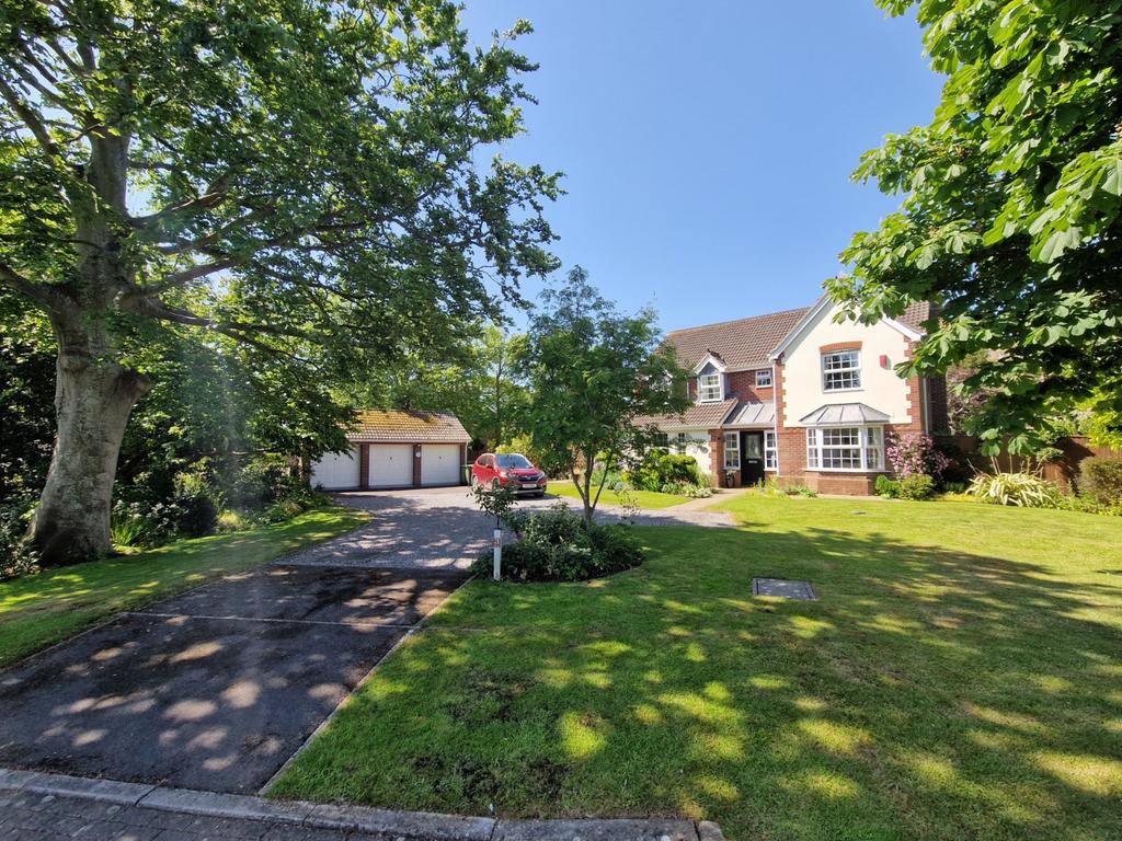 Manor Close, Berrow, Burnham-on-Sea... 5 bed detached house for sale ...