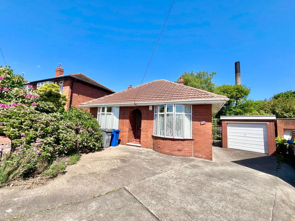 Warner Avenue, Barnsley, S75 2EG 2 bed detached bungalow for sale - £ ...