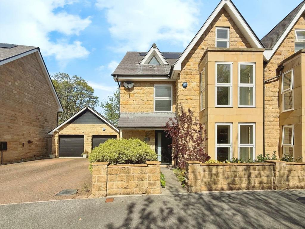 Connaught Court, Harrogate 5 bed house for sale - £810,000