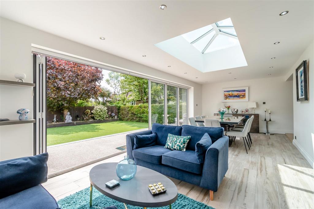 Grey Wethers, Sandling, Maidstone 4 bed detached house for sale - £650,000