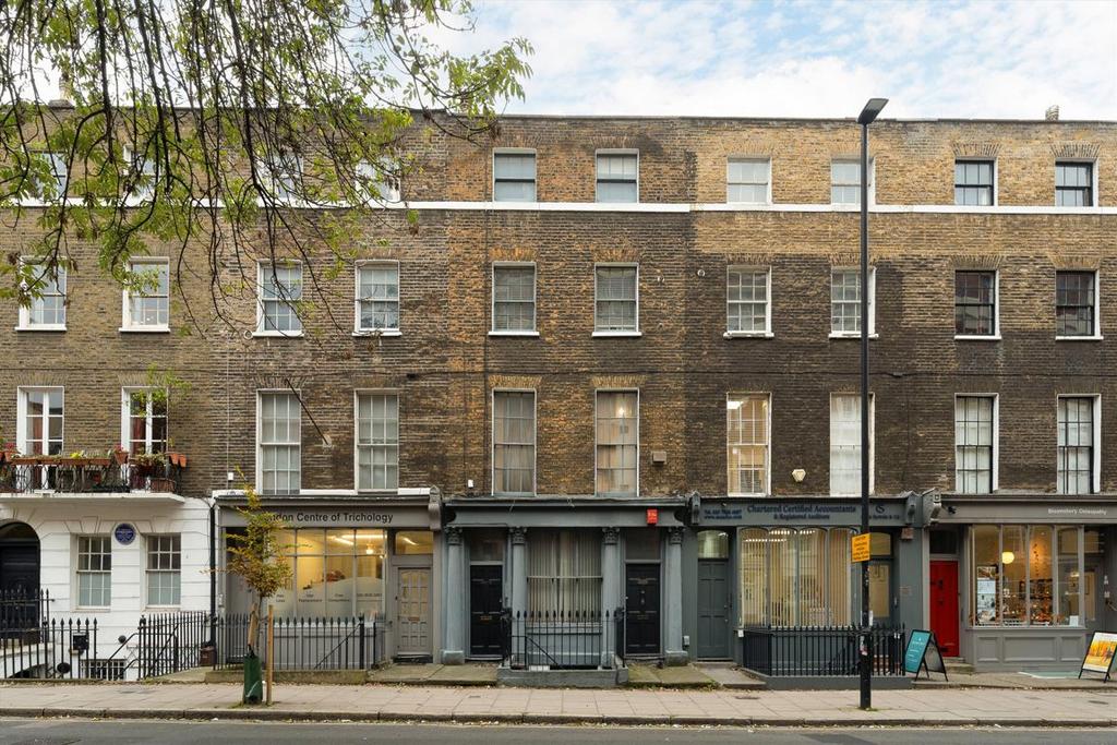 Judd Street, London WC1H 2 bed flat - £3,358 pcm (£775 pw)
