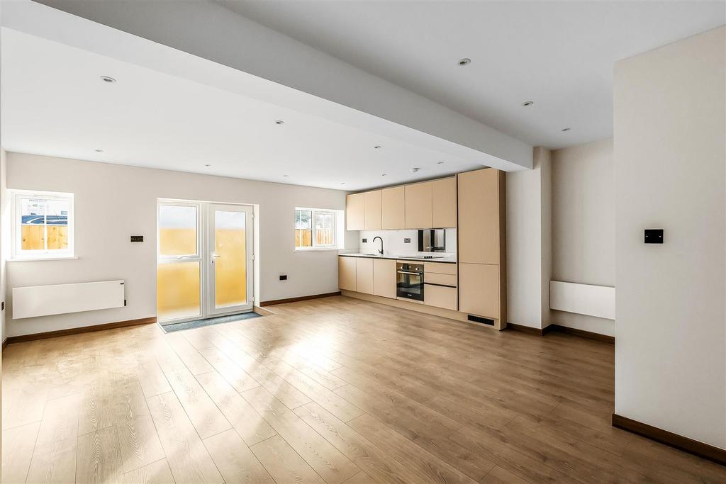 Bridge Street, Leatherhead Studio - £1,100 pcm (£254 pw)