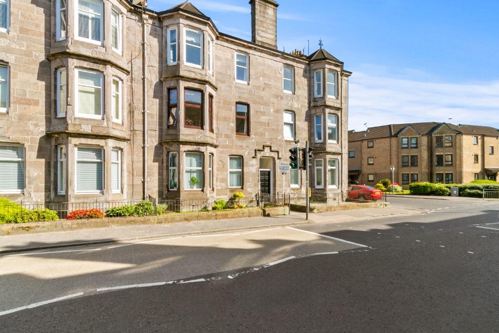 Bonhill Road, Dumbarton, West... 2 bed flat for sale - £99,000