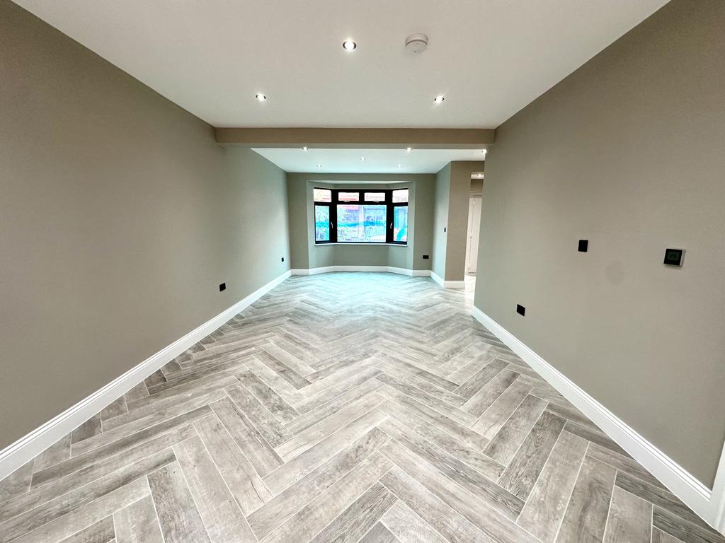 Whitton Road, Hounslow, Greater... 4 bed detached house to rent - £ ...