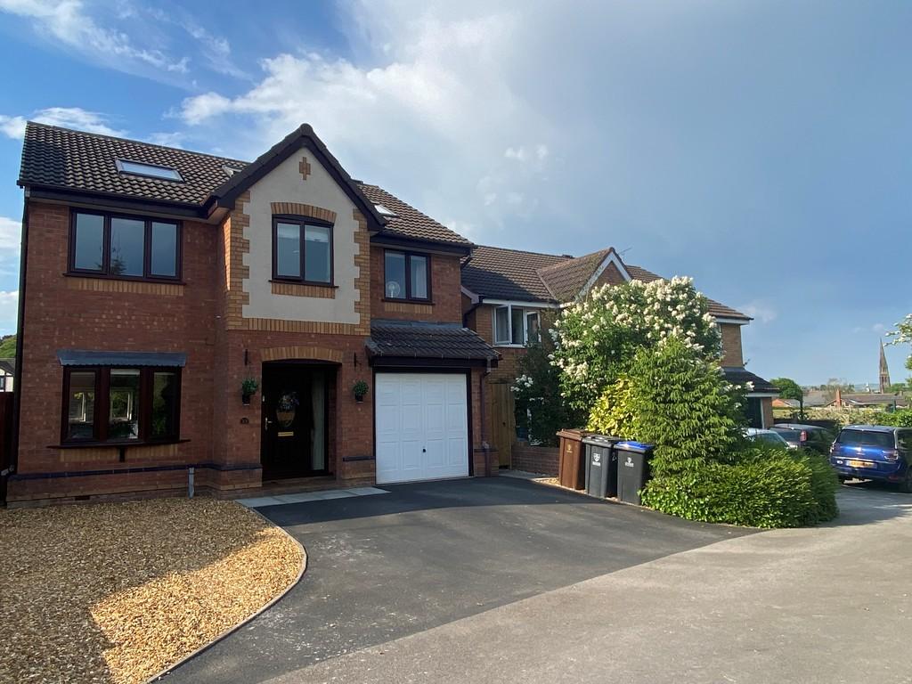 Austin Close, Cheadle 6 bed detached house for sale - £439,000