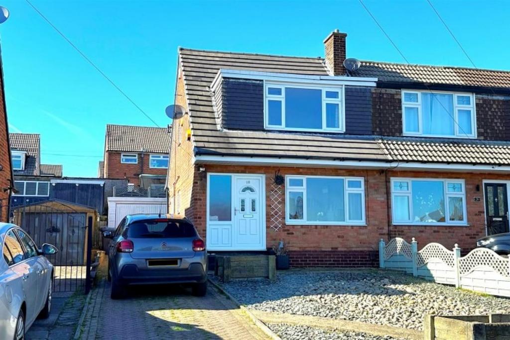 Bredon Avenue, Wrose, Shipley, BD18 3 bed semi-detached house for sale ...