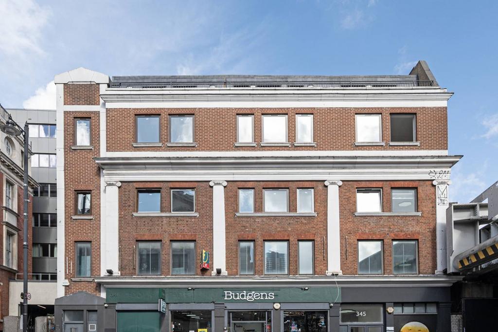 Old Street, Old Street, London, EC1V 2 bed flat - £3,000 pcm (£692 pw)