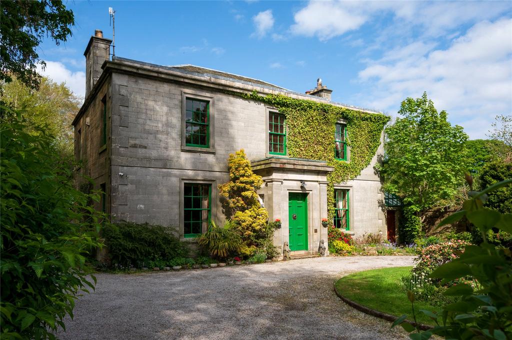 Howgate, Penicuik, Midlothian 5 bed detached house - £880,000