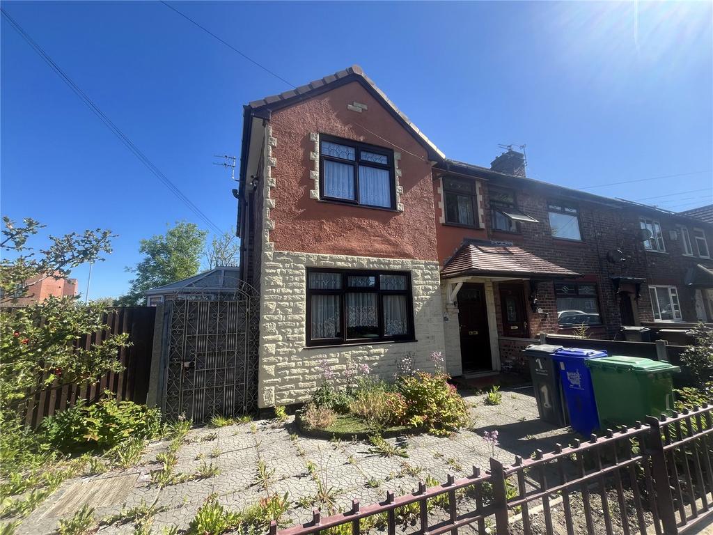 Erskine Road, Blackley, Manchester, M9 3 bed end of terrace house - £ ...