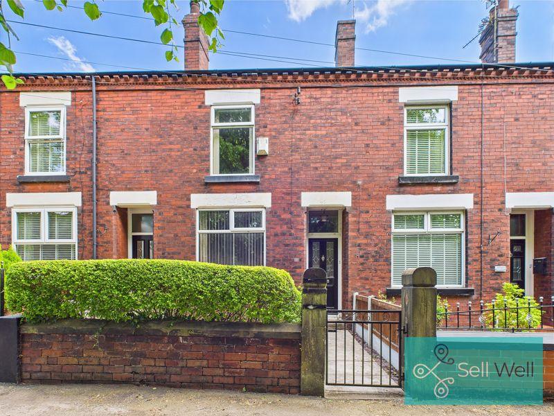 Walkden Road, Manchester M28 2 bed terraced house - £175,000