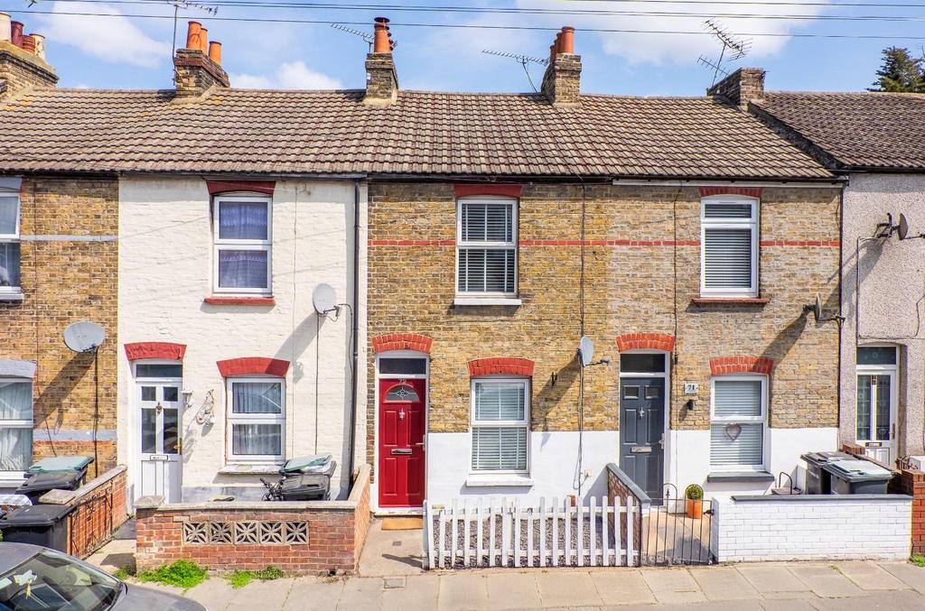 Nelson Road, Northfleet, Gravesend 2 bed terraced house for sale - £260,000