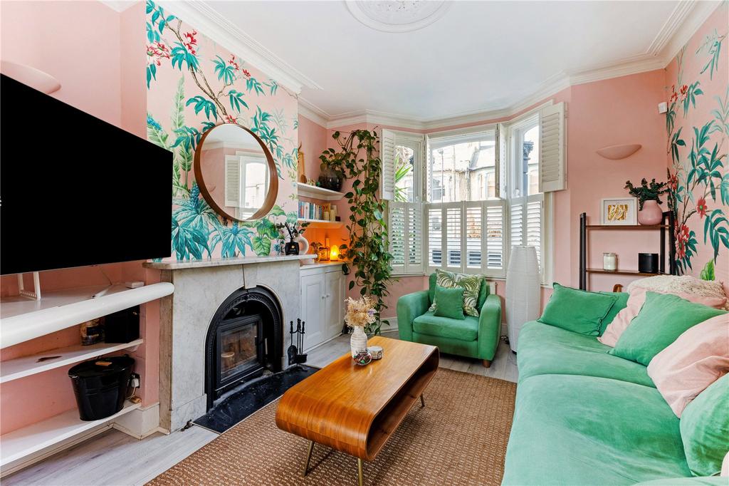 Roding Road, London, E5 4 bed terraced house for sale - £1,450,000