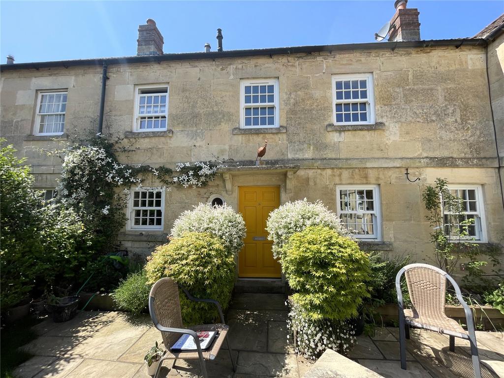 Dymott Square, Hilperton 2 bed terraced house - £1,150 pcm (£265 pw)
