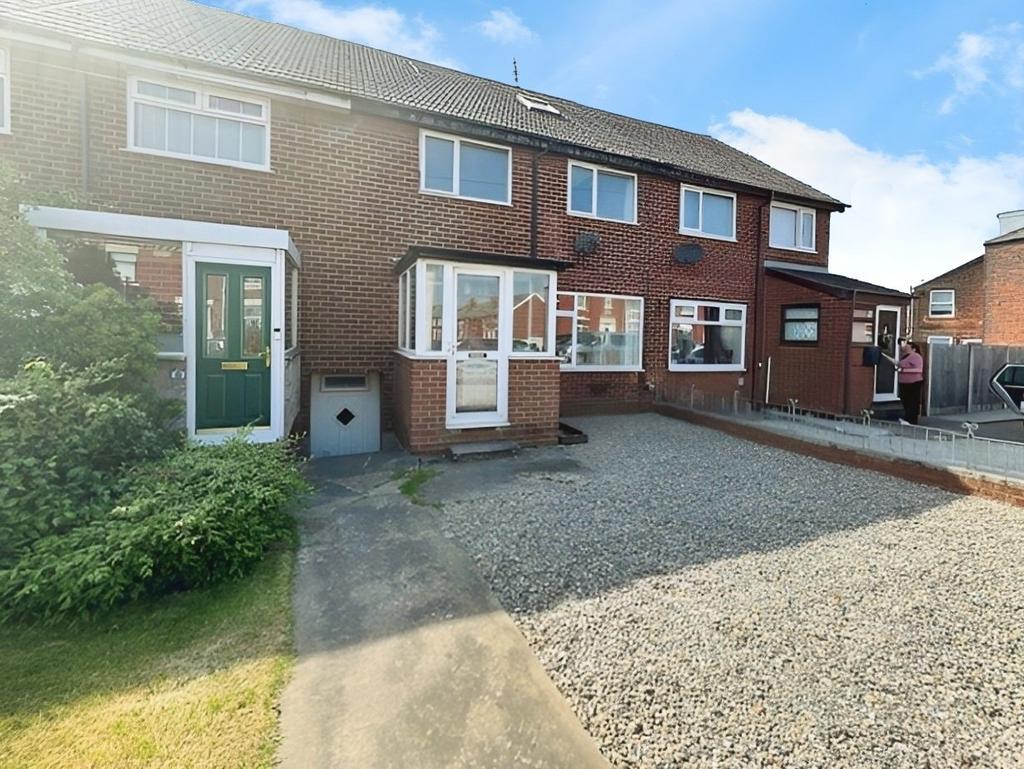 Station Road, Preston PR4 4 bed terraced house to rent - £1,100 pcm (£ ...
