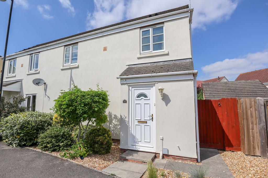 Springfield Drive, Calne SN11 3 bed semi-detached house for sale - £285,000