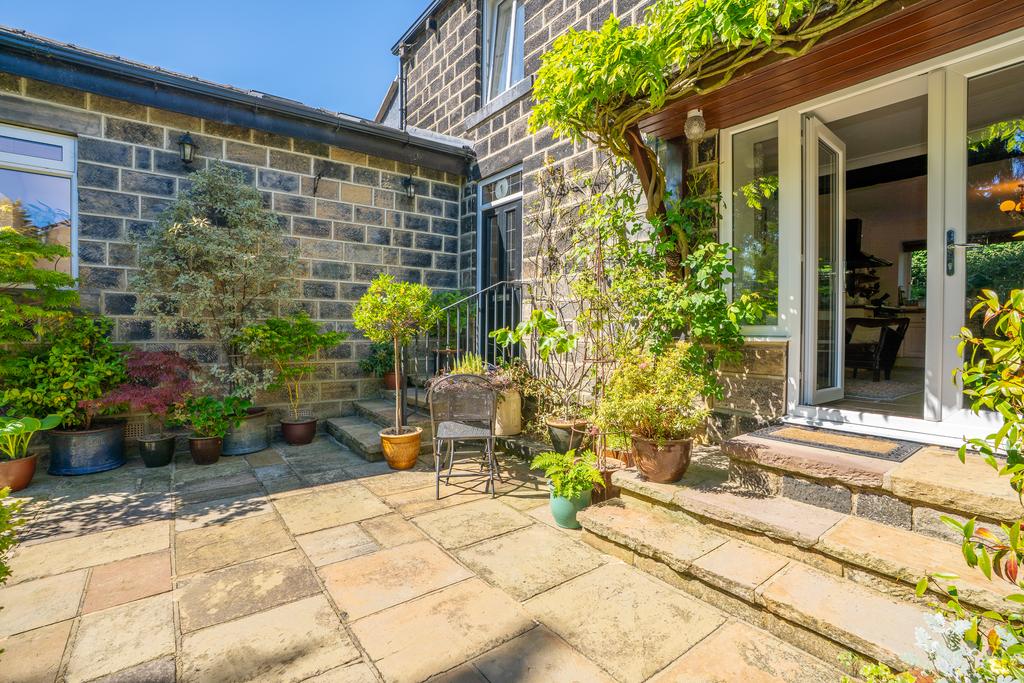 Horsforth LS18 3 bed semi-detached house for sale - £700,000