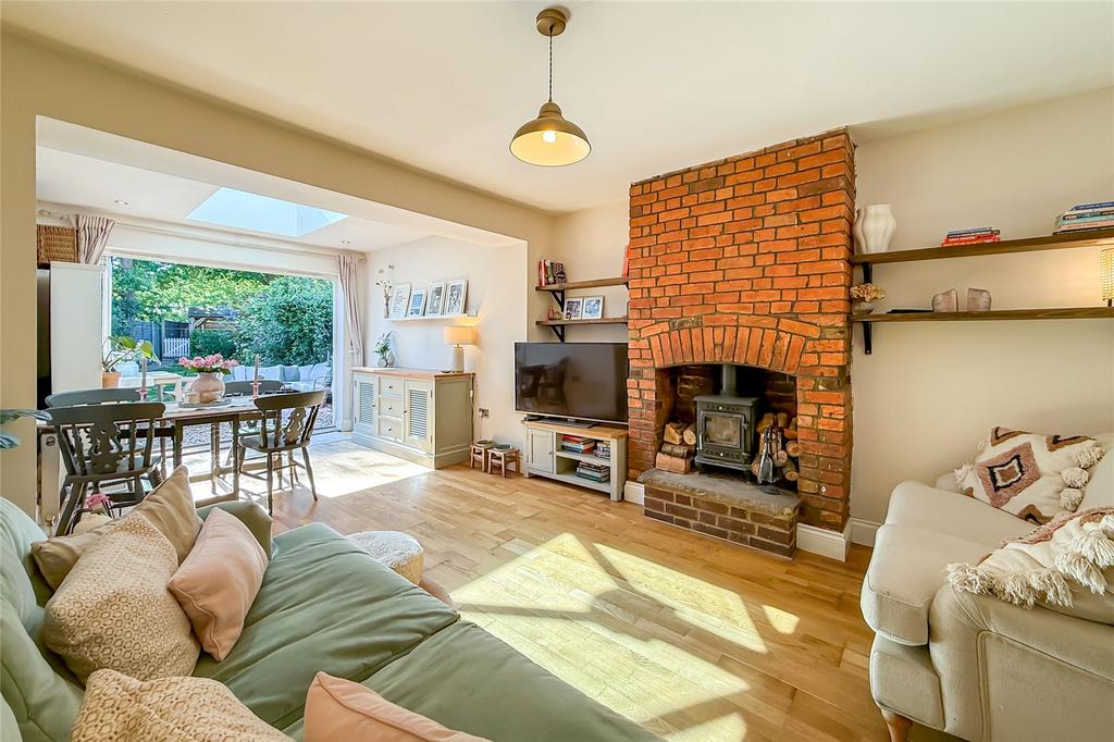 Chiswell Green Lane, St. Albans... 2 bed terraced house for sale - £450,000