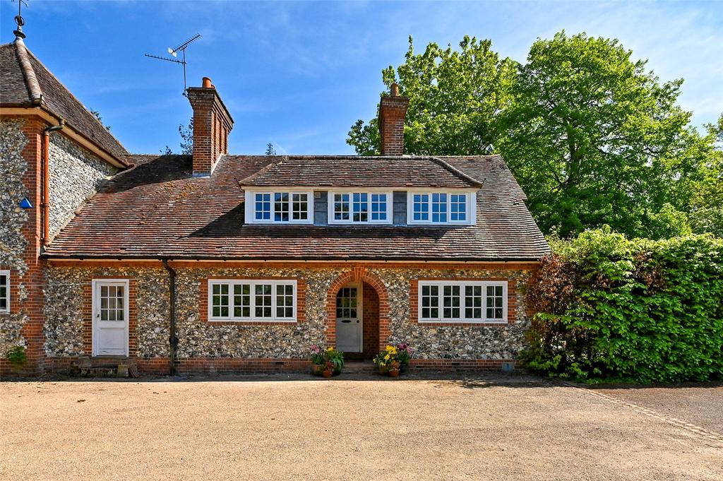 Ipsden, Wallingford, Oxfordshire, OX10 3 bed mews to rent - £2,400 pcm ...