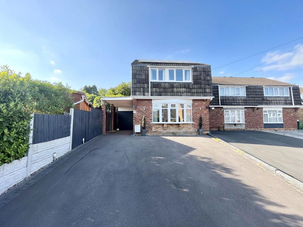 Stockwell Avenue, Brierley Hill DY5 3 bed detached house for sale - £ ...