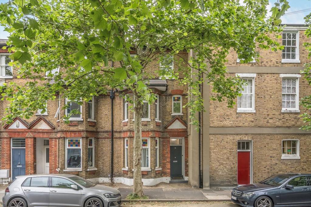 Addington Square, London SE5 4 bed terraced house - £3,597 pcm (£830 pw)
