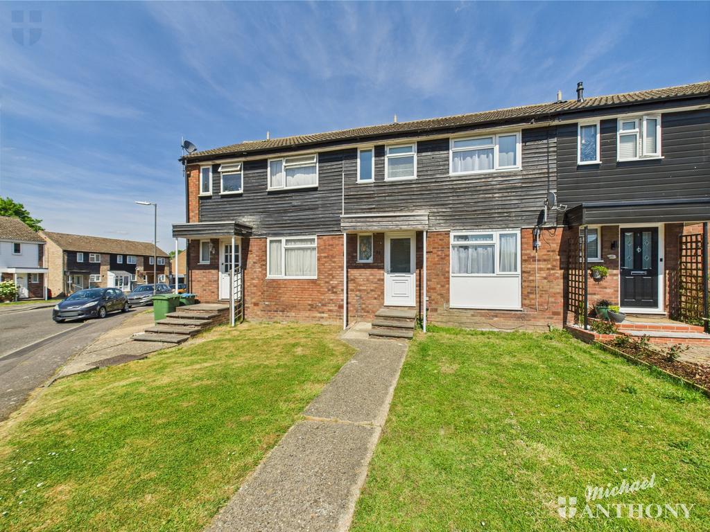 Galsworthy Place, Aylesbury... 3 bed terraced house for sale - £315,000