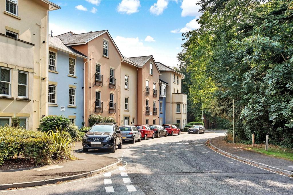 Ashbourne Court, Winchester SO22 2 bed flat - £1,450 pcm (£335 pw)