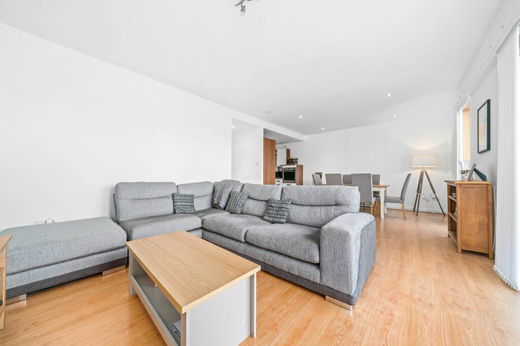 Navigation Walk, Wakefield 1 bed apartment for sale - £119,000