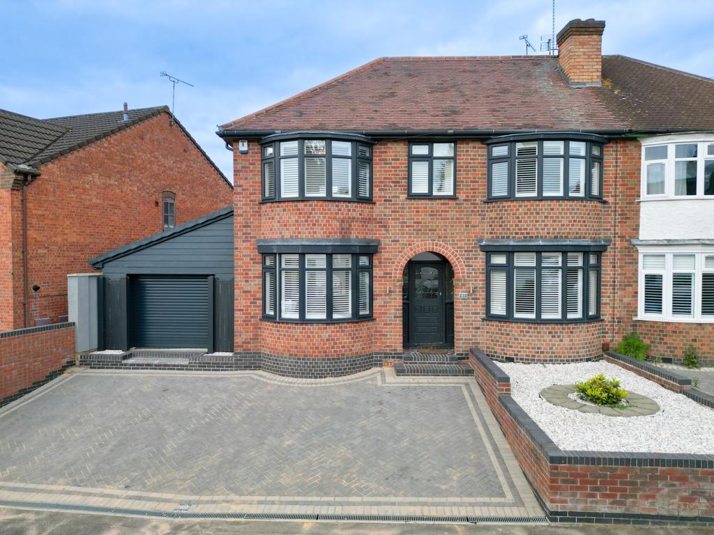 Sanvey Lane, Old Aylestone 4 bed semi-detached house for sale - £375,000