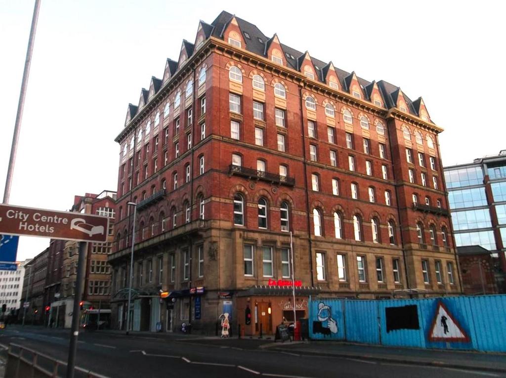 City Central, Wellington Street, Leeds 1 bed flat to rent - £800 pcm (£ ...