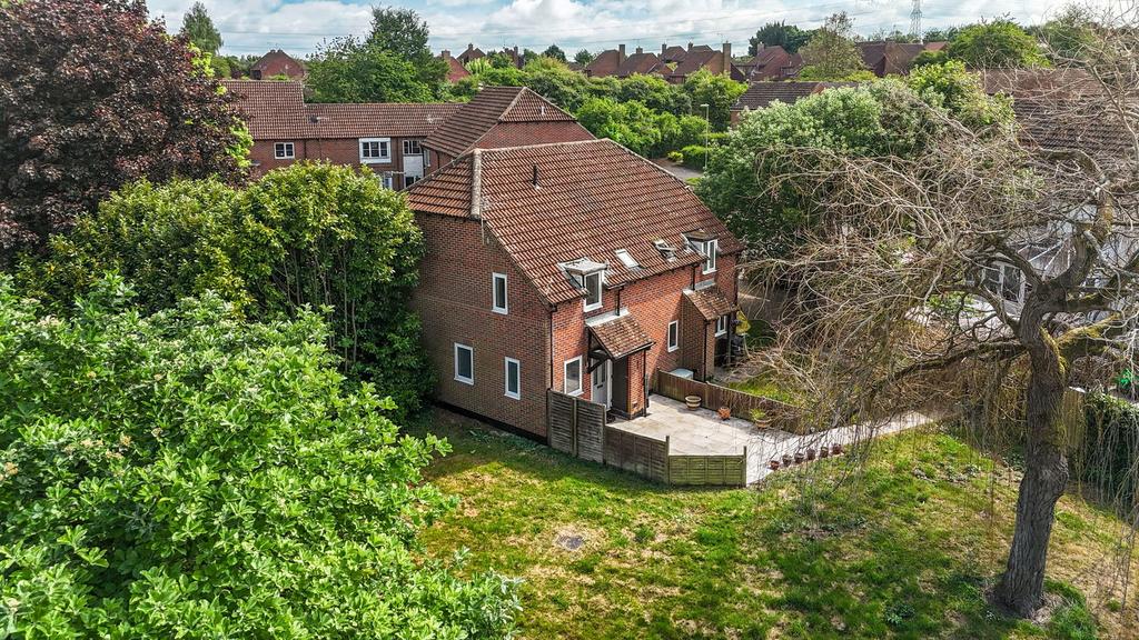 Rosehip Way, Lychpit 1 bed cluster house - £225,000