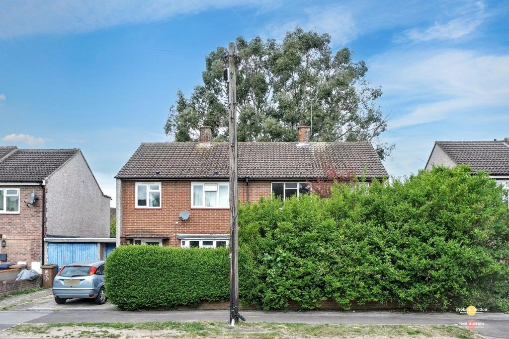 Sandy Lane, Oxford OX4 3 bed semi-detached house - £245,000