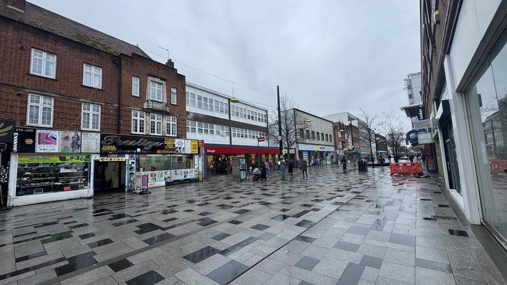 High Street, Slough, SL1 2 bed property for sale - £2,200,000