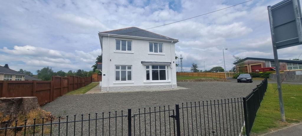 New Road, Gwaun Cae Gurwen... 4 bed detached house for sale - £310,000