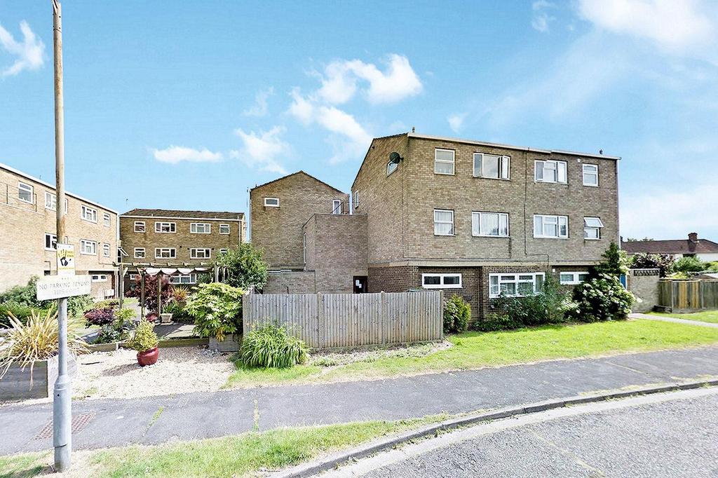 York Place, Aylesbury 1 bed house to rent - £950 pcm (£219 pw)