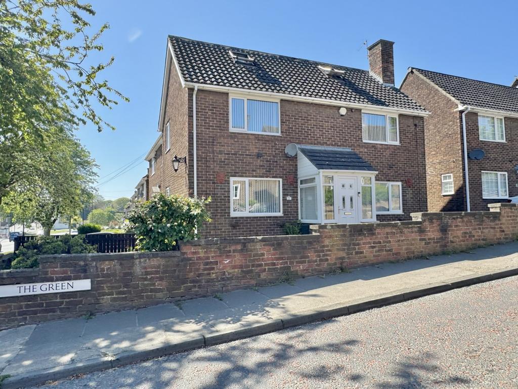 The Green, Houghton le Spring, Tyne... 3 bed semi-detached house - £150,000