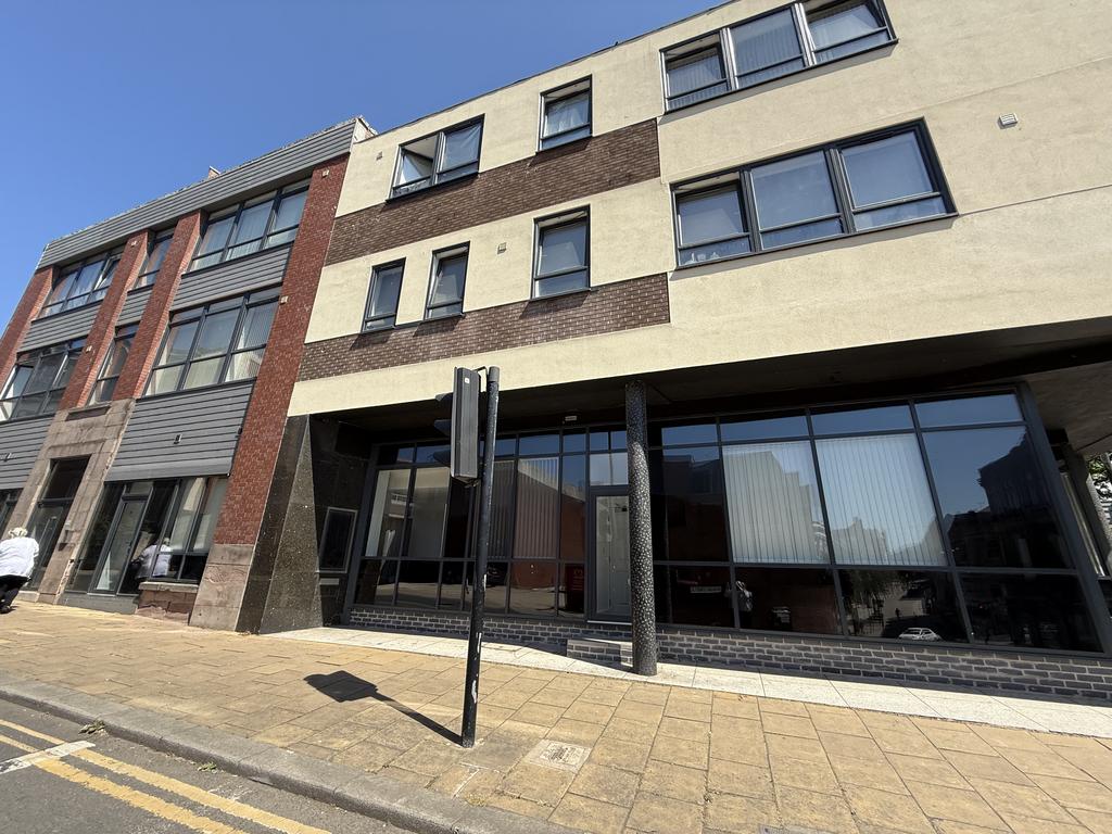 15-21 Doncaster Gate, Rotherham S65 1 bed flat - £650 pcm (£150 pw)