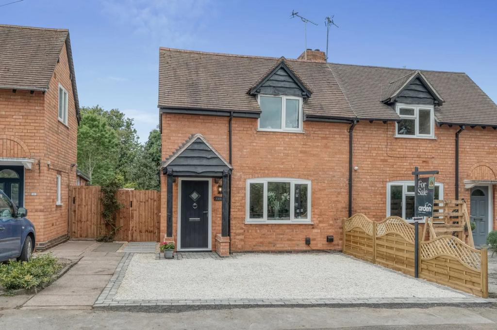Kixley Lane, Knowle, B93 2 bed semi-detached house for sale - £495,000
