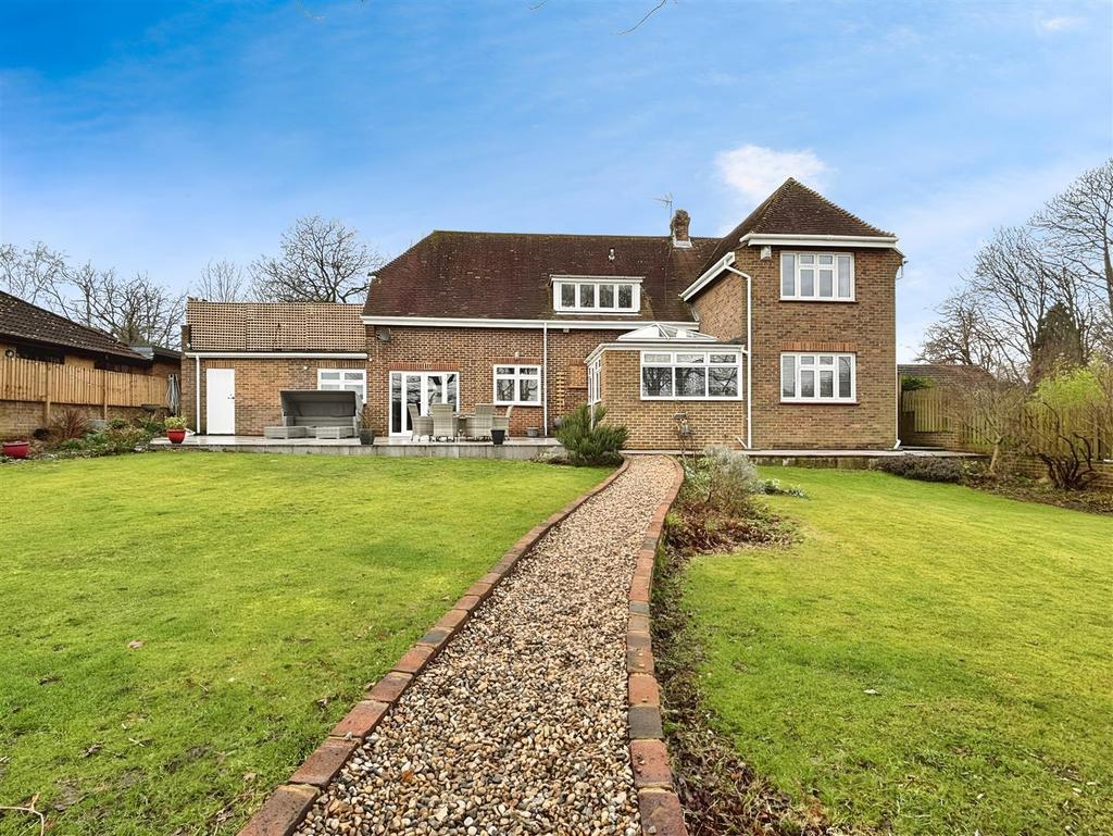Maidstone Road, Chatham 4 bed detached house for sale - £885,000