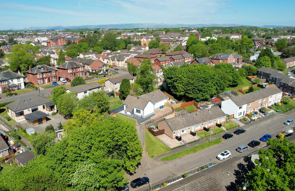Calderbank View, Baillieston... 4 bed detached house - £350,000