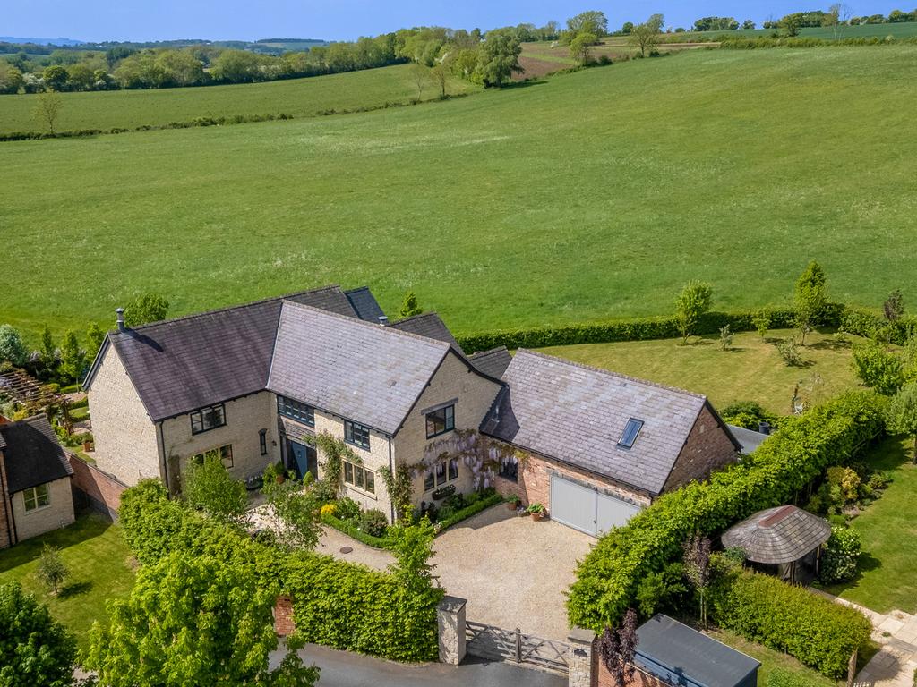 Compton Fields, Combrook... 5 bed detached house for sale - £1,750,000