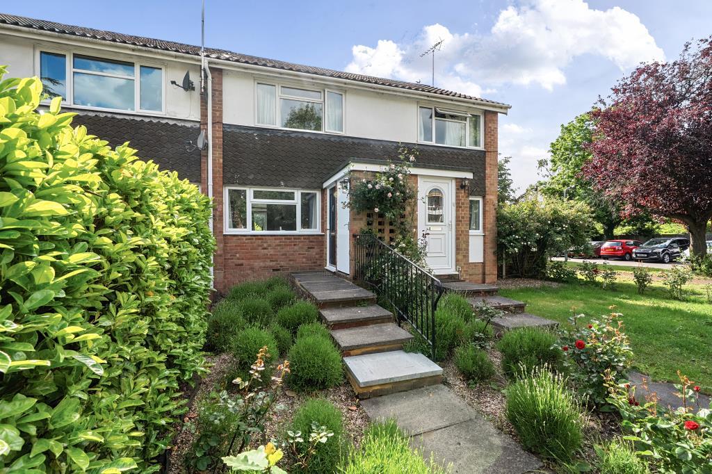 Ray Park Avenue, Maidenhead, SL6 2 bed maisonette - £1,710 pcm (£395 pw)