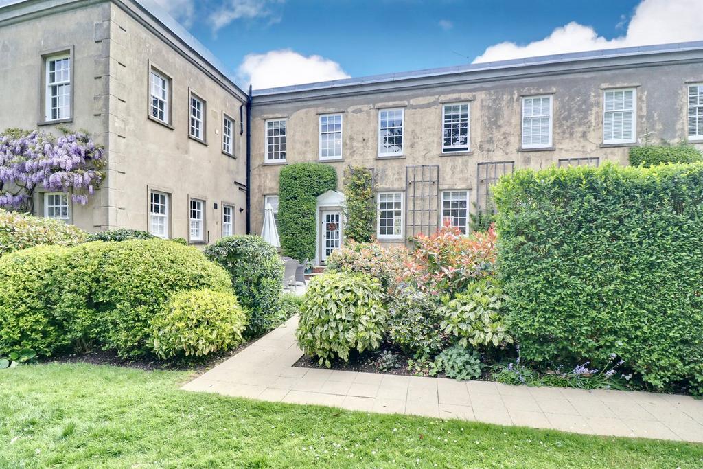 Hatfield Heath Road, Sawbridgeworth... 3 bed character property - £700,000