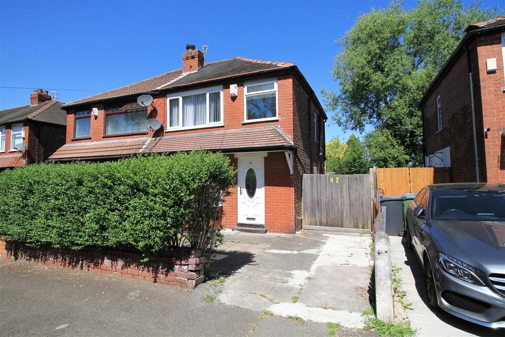 Springfield Road, Manchester M43 3 bed semi-detached house - £1,100 pcm ...