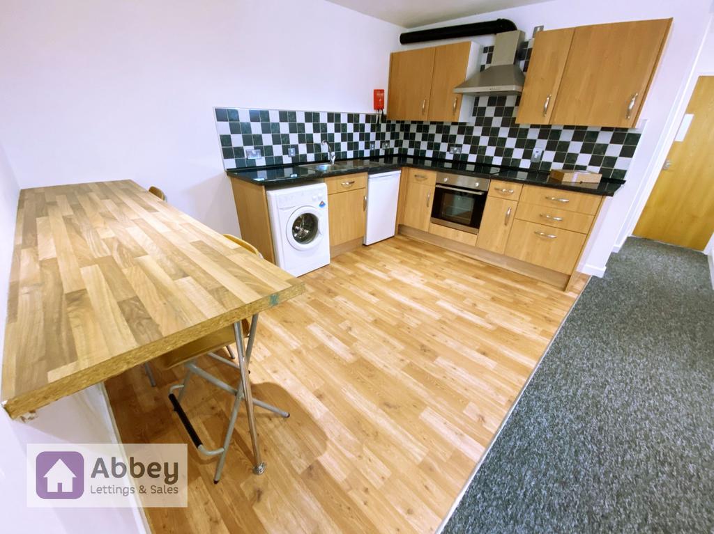 Edric House, The Rushes... 2 bed apartment to rent - £855 pcm (£197 pw)